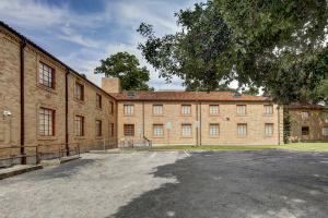 Creekside Hall | University Housing and Dining